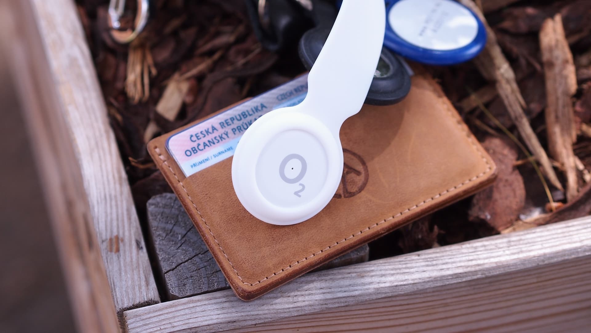 Recenze O2 Tag – Prakticky stejný jako AirTag, ale o polovinu levnější ...